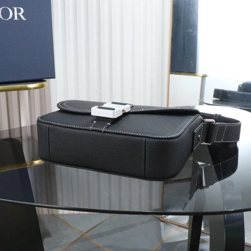 Bargain Mens Christian Dior Satchel Bags