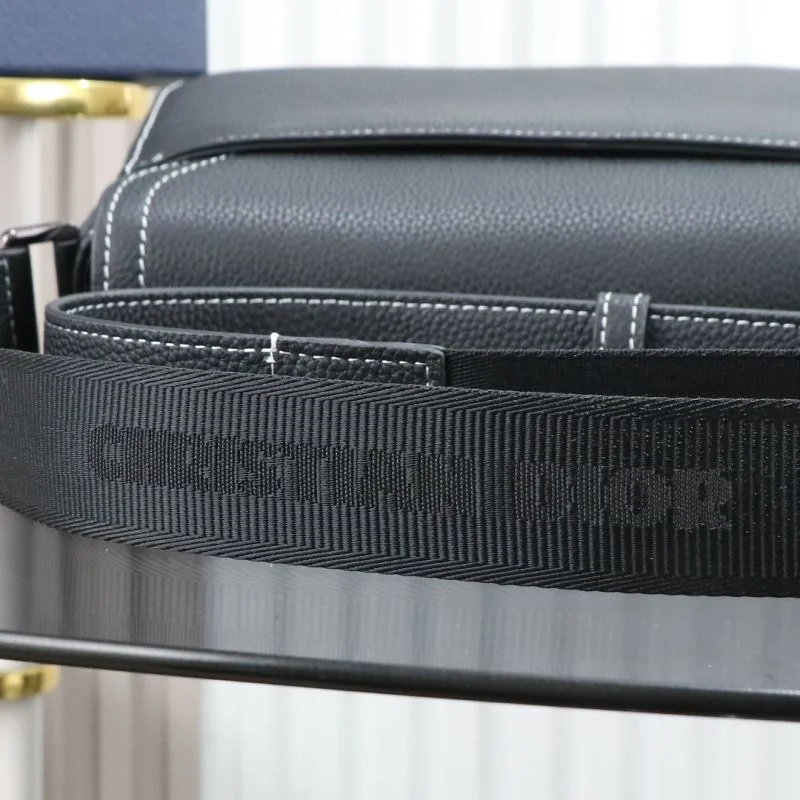 Bargain Mens Christian Dior Satchel Bags