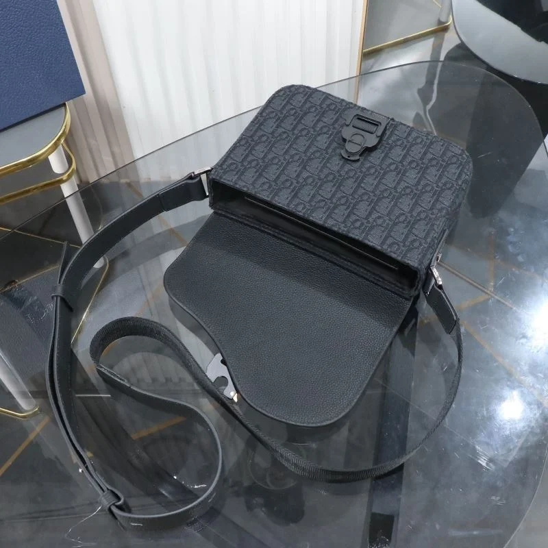 Bargain Mens Christian Dior Satchel Bags
