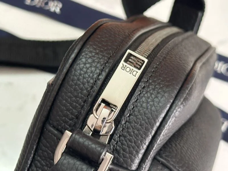 Bargain Mens Christian Dior Satchel Bags