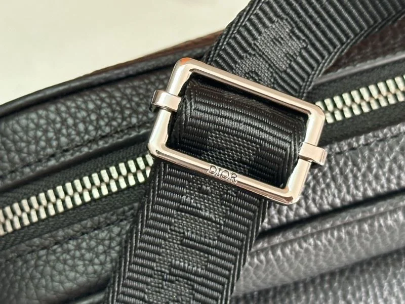 Bargain Mens Christian Dior Satchel Bags