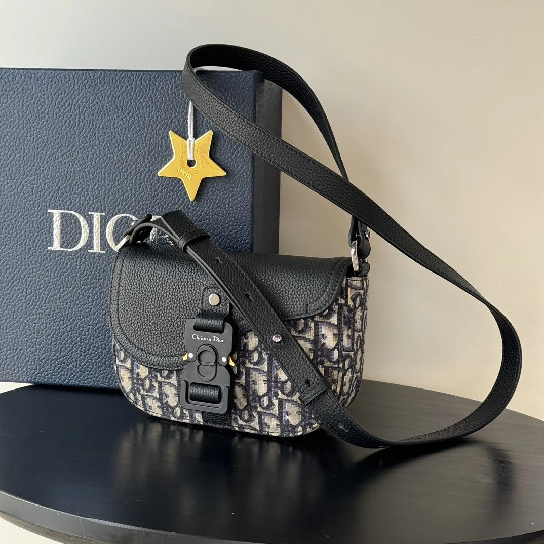 Exact replica Mens Christian Dior Satchel Bags