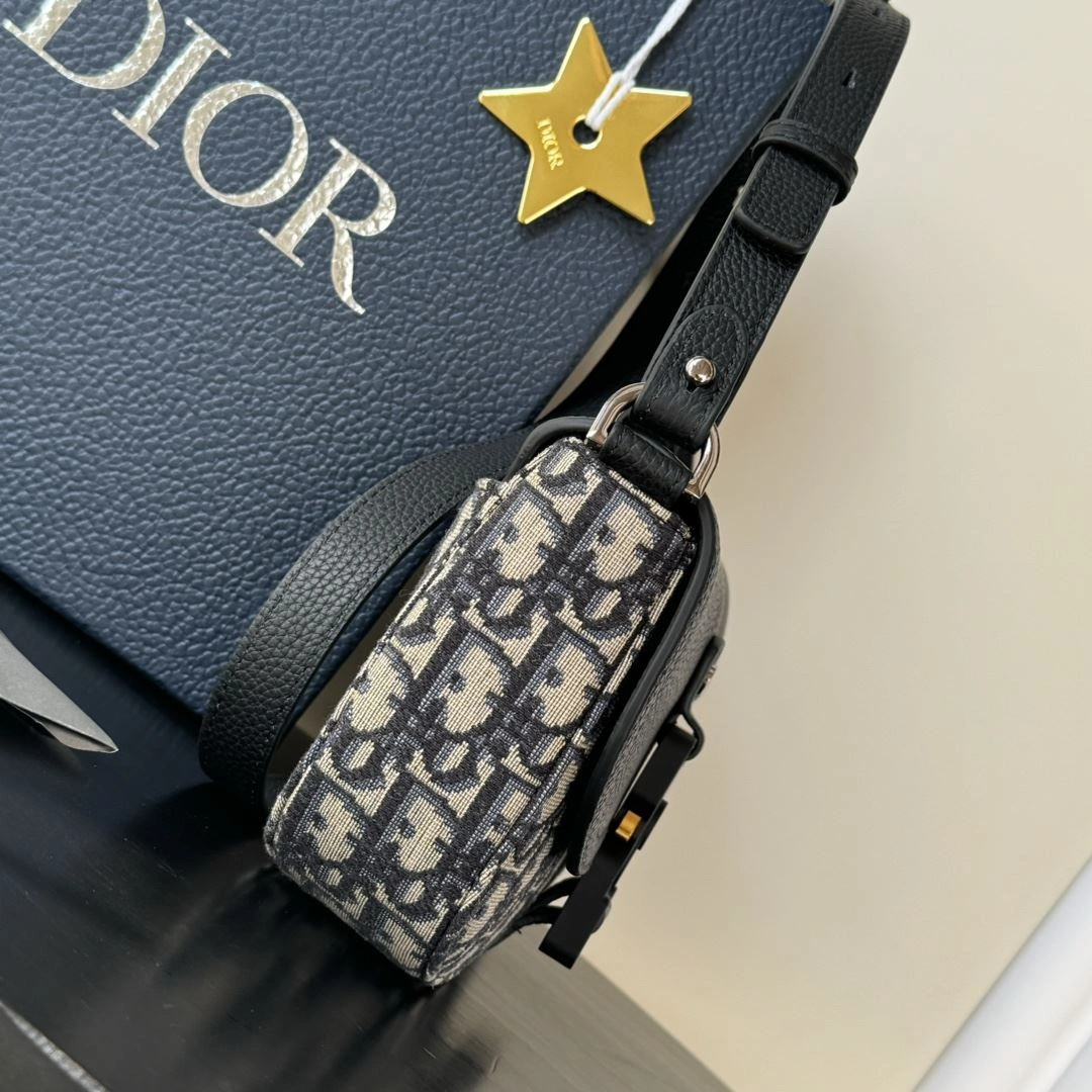 Exact replica Mens Christian Dior Satchel Bags