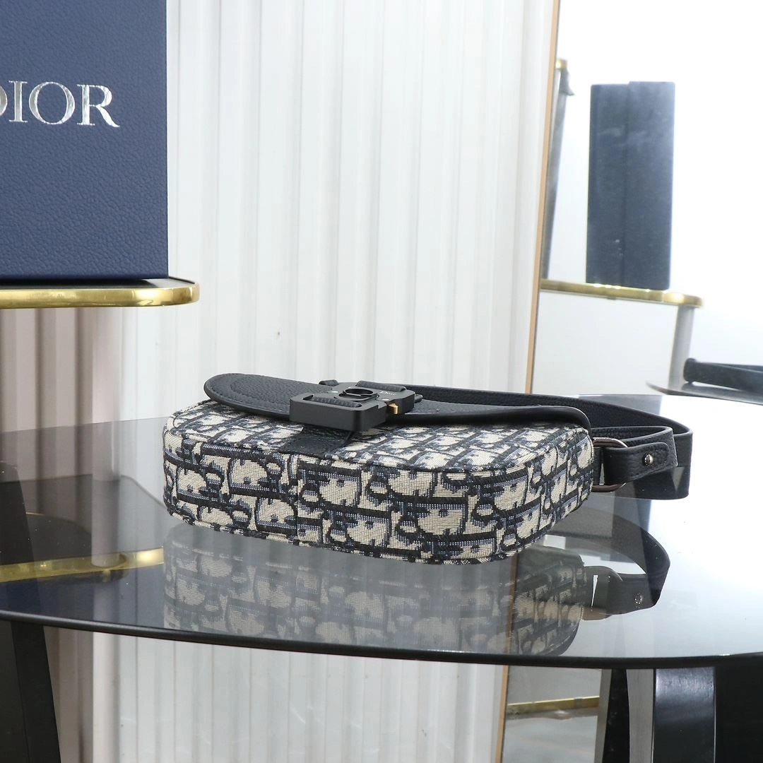 Indistinguishable Mens Christian Dior Satchel Bags