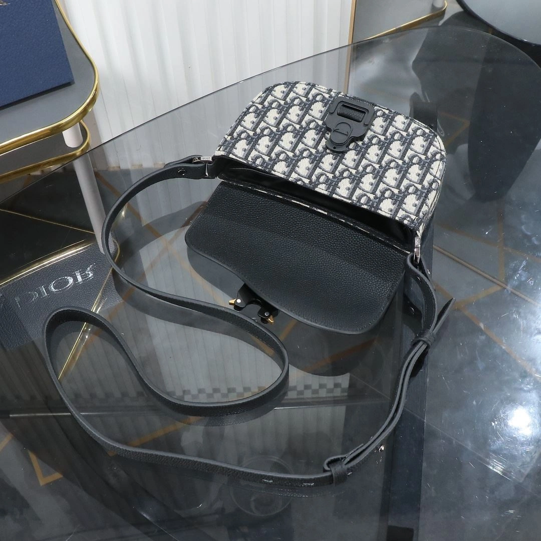 Indistinguishable Mens Christian Dior Satchel Bags