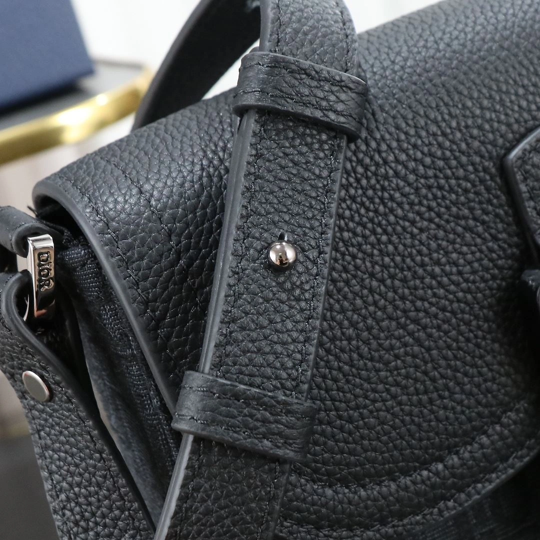 Reasonably priced Mens Christian Dior Satchel Bags