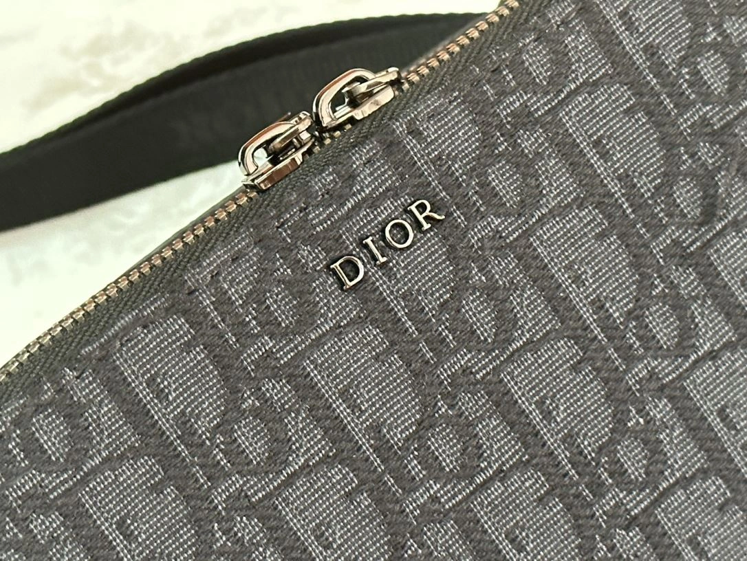 Indistinguishable Mens Christian Dior Satchel Bags