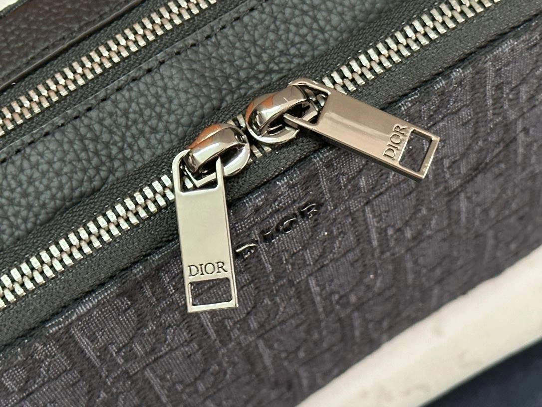 Indistinguishable Mens Christian Dior Satchel Bags