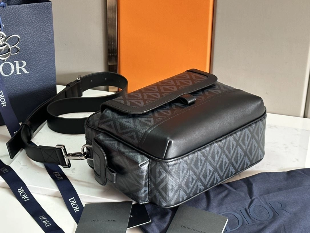 1:1 copy Mens Christian Dior Satchel Bags