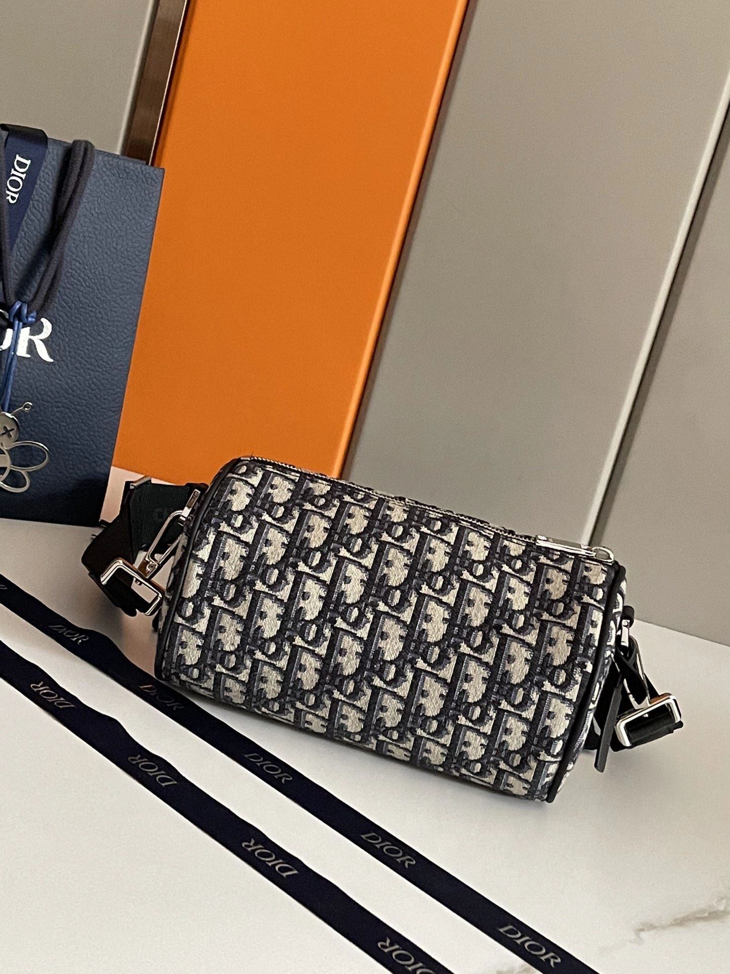 Reasonably priced Mens Christian Dior Satchel Bags
