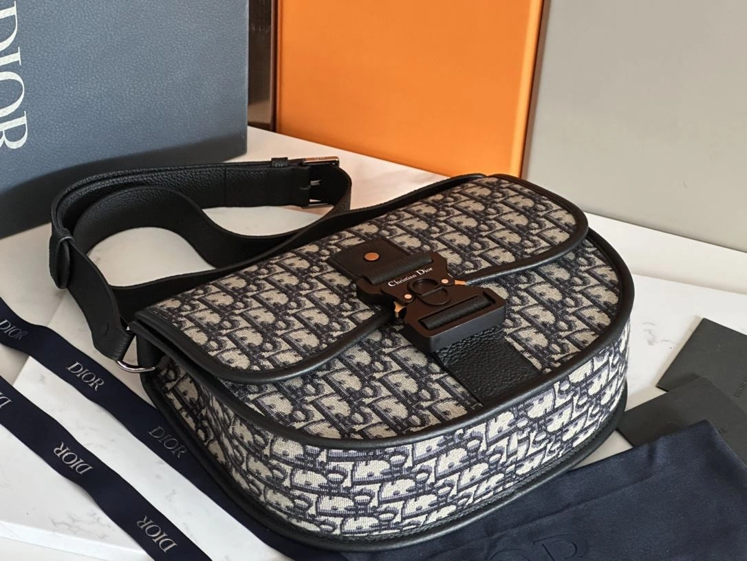 Low-cost Mens Christian Dior Satchel Bags