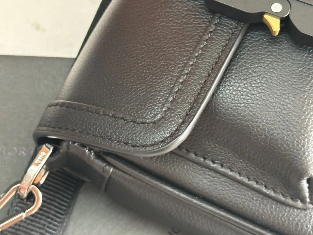 High accuracy Mens Christian Dior Satchel Bags