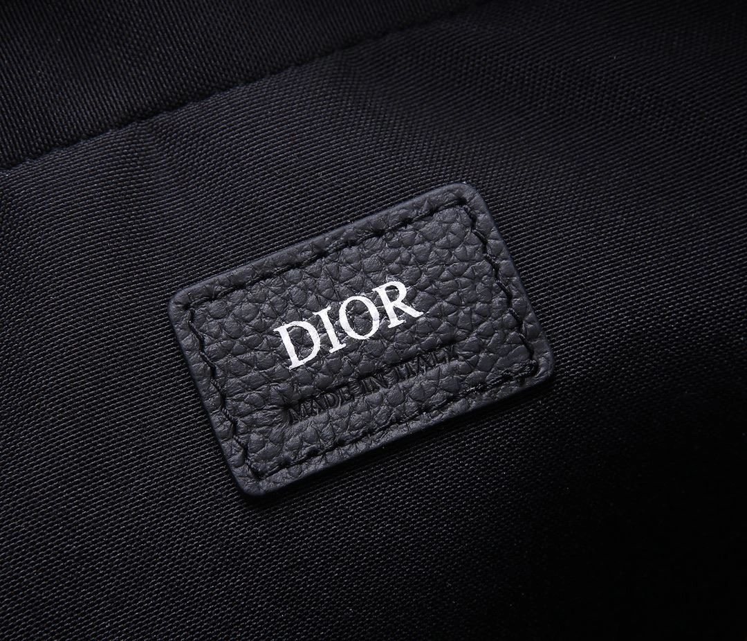 Bargain Mens Christian Dior Satchel Bags