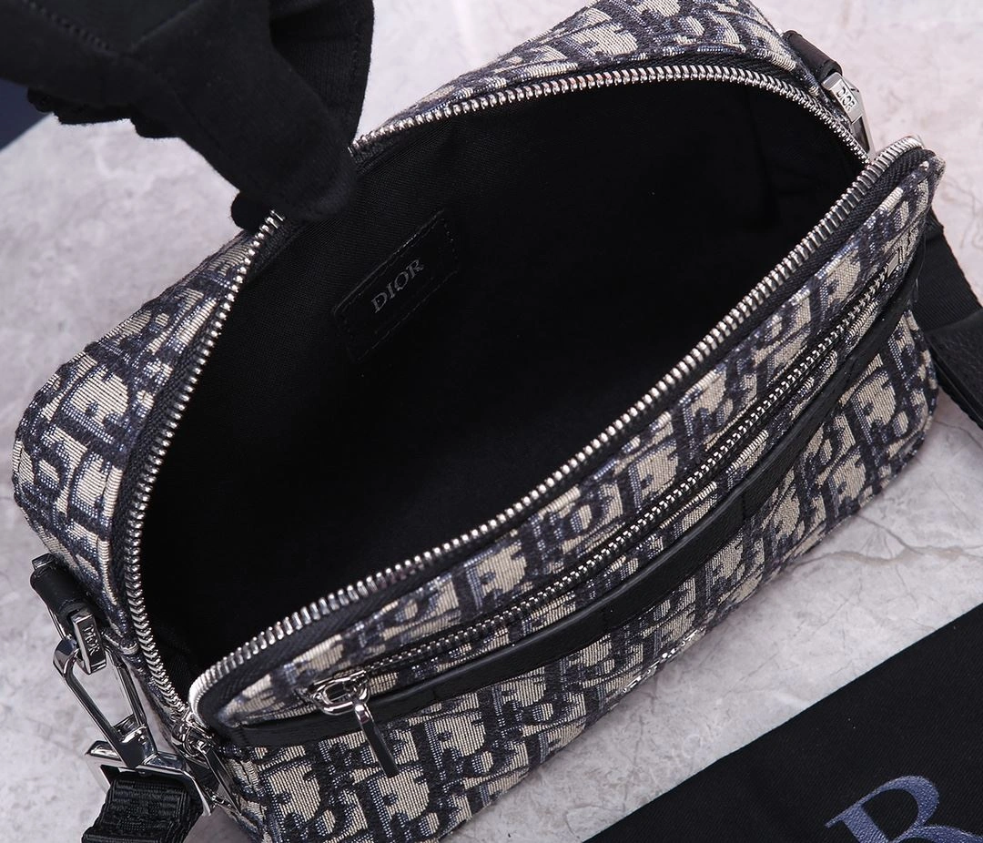 Exact replica Mens Christian Dior Satchel Bags