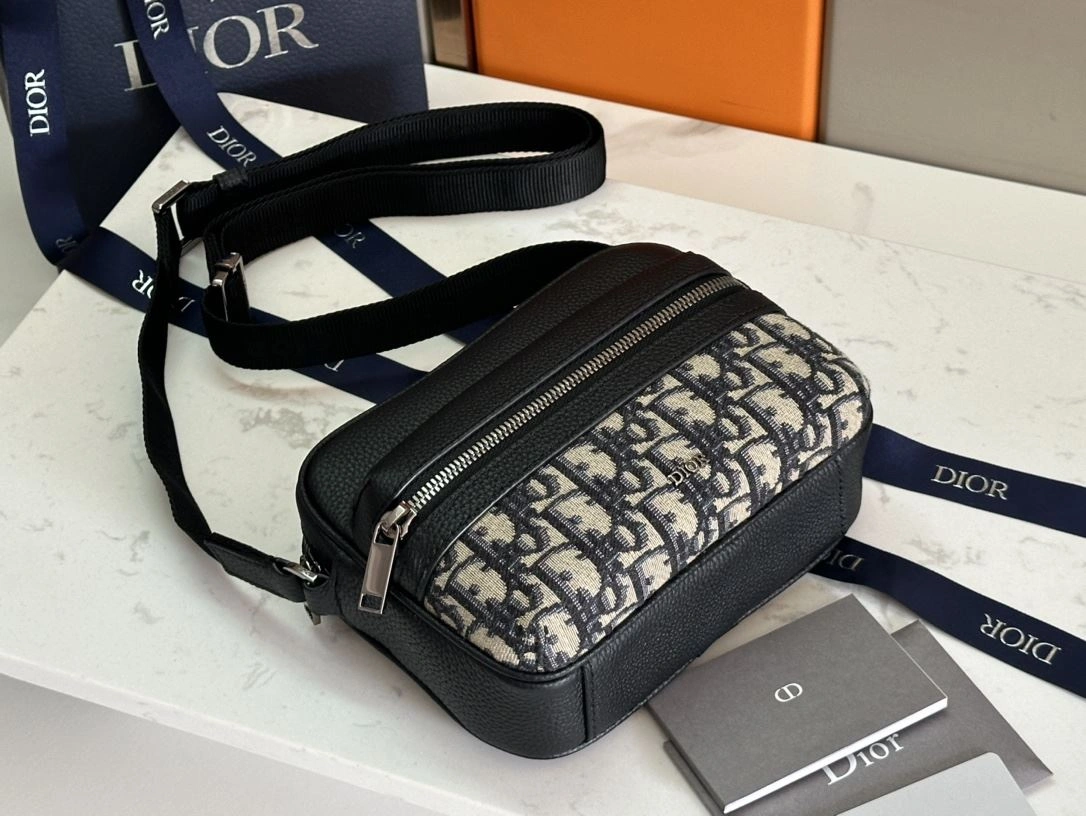 Factory-made Mens Christian Dior Satchel Bags