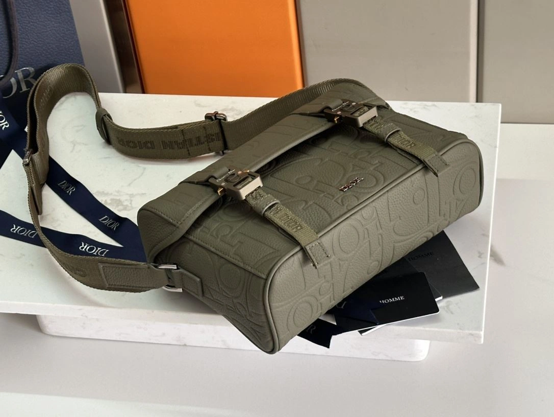 Value-priced Mens Christian Dior Satchel Bags