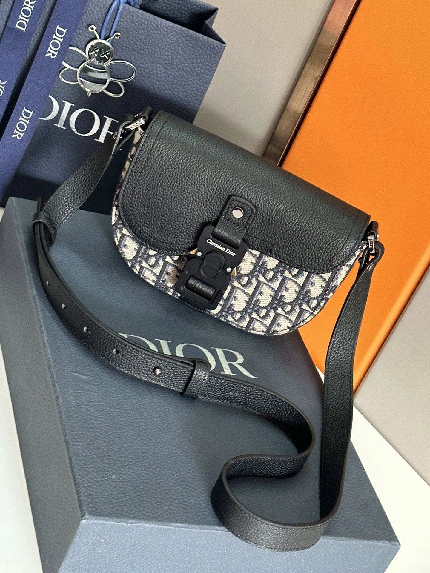 Cut-rate Mens Christian Dior Satchel Bags