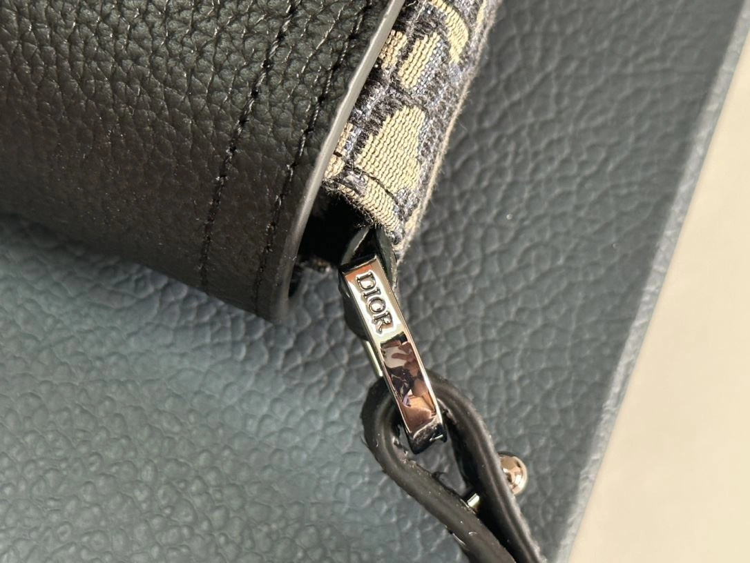Cut-rate Mens Christian Dior Satchel Bags