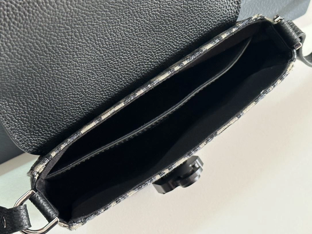 Cut-rate Mens Christian Dior Satchel Bags
