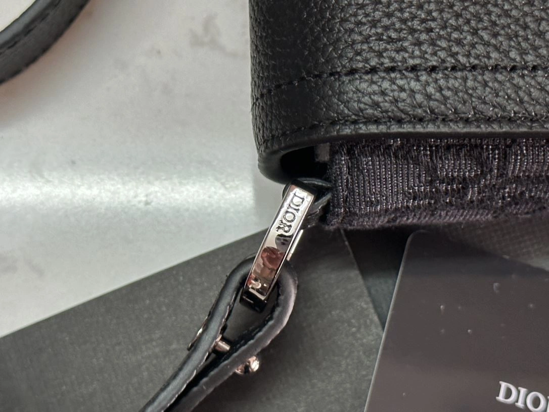 Inexpensive Mens Christian Dior Satchel Bags
