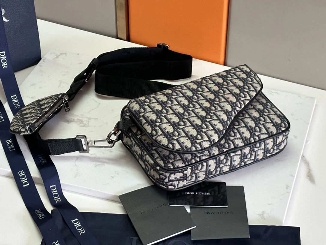 Inexpensive Mens Christian Dior Satchel Bags