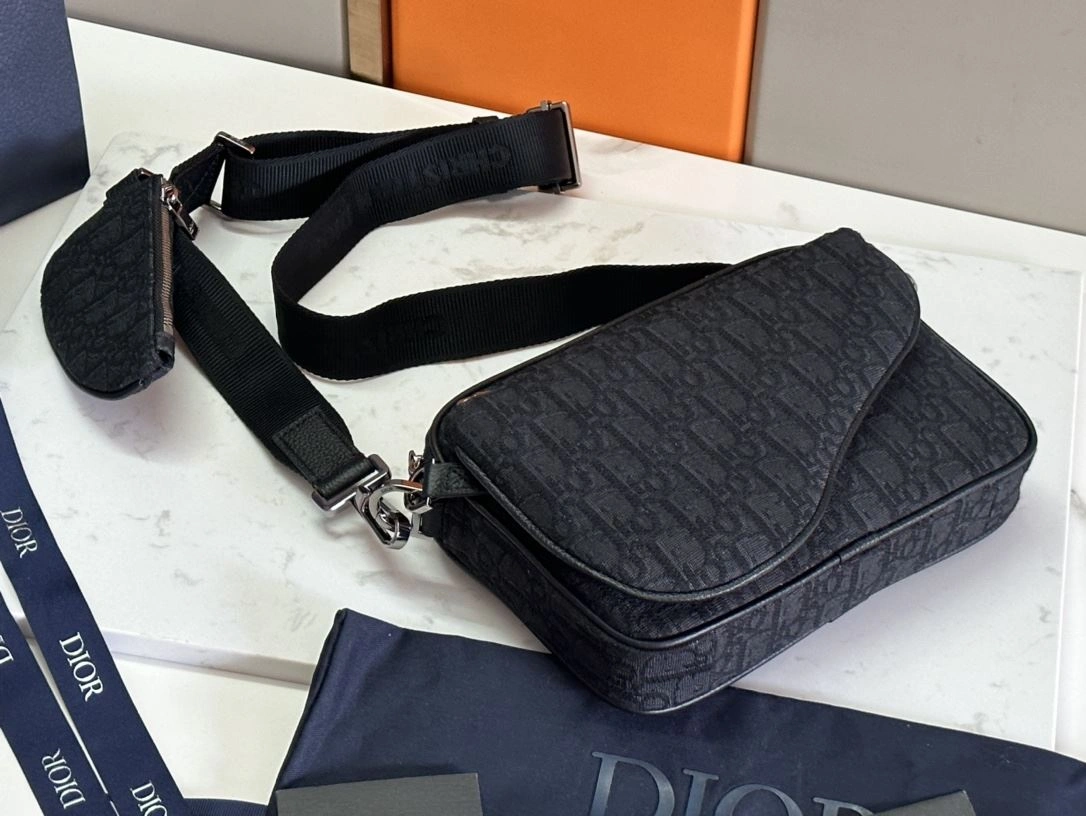 Budget-friendly Mens Christian Dior Satchel Bags