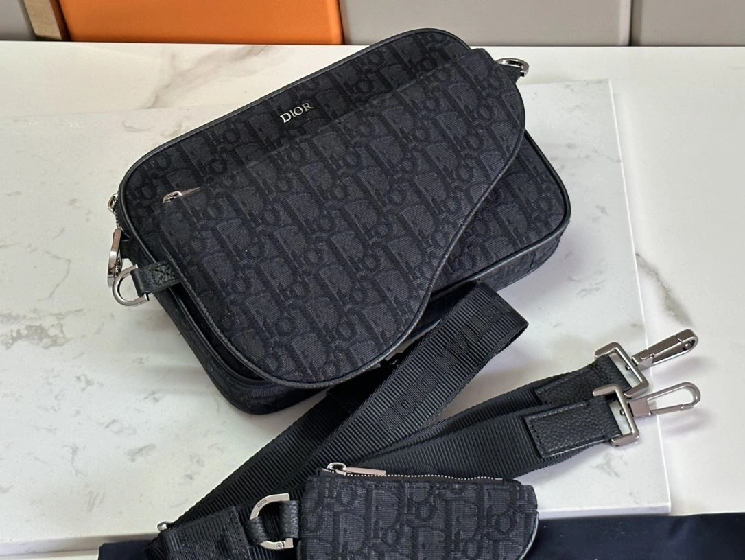 Budget-friendly Mens Christian Dior Satchel Bags