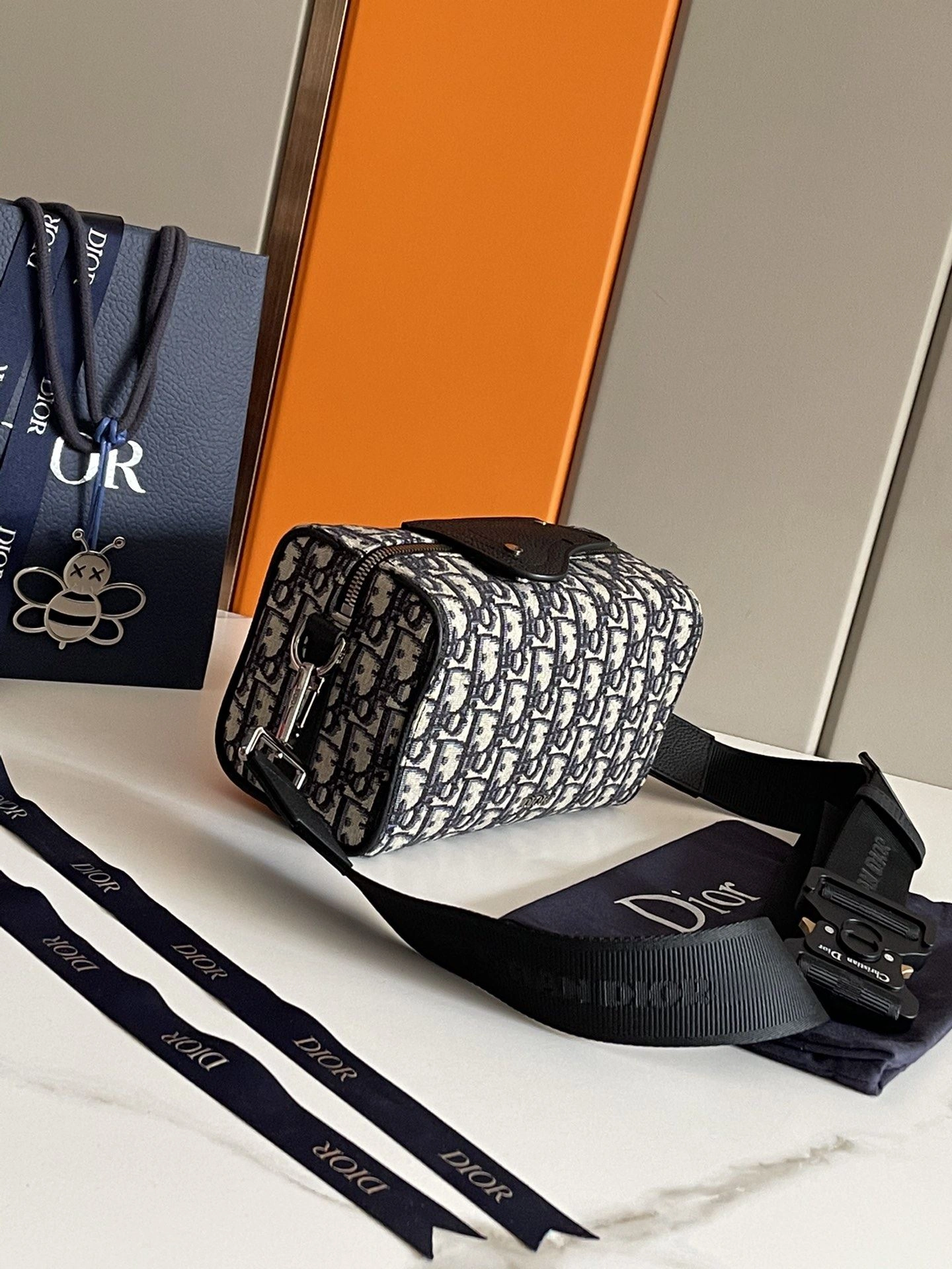 Reasonably priced Mens Christian Dior Satchel Bags