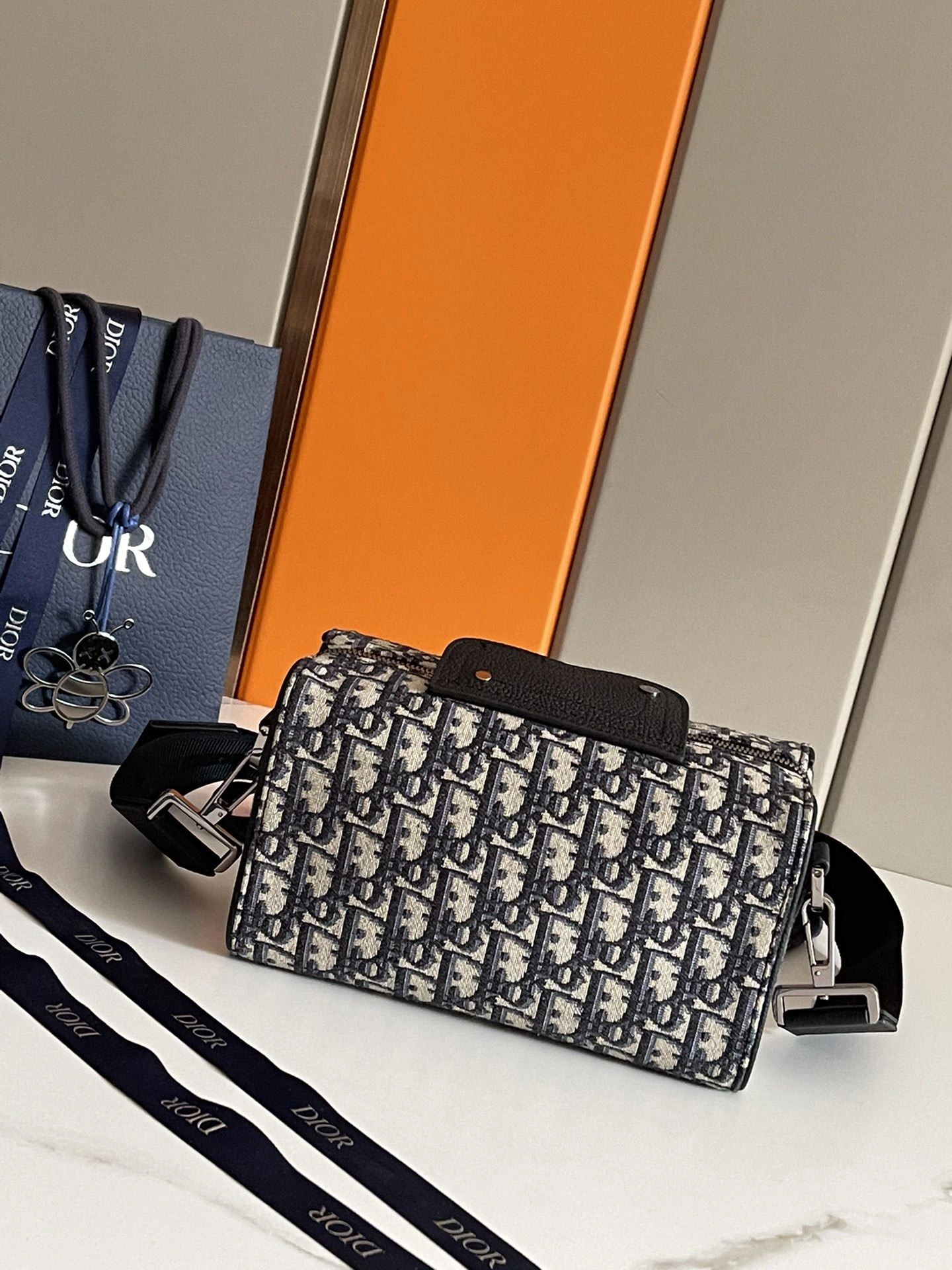 Reasonably priced Mens Christian Dior Satchel Bags