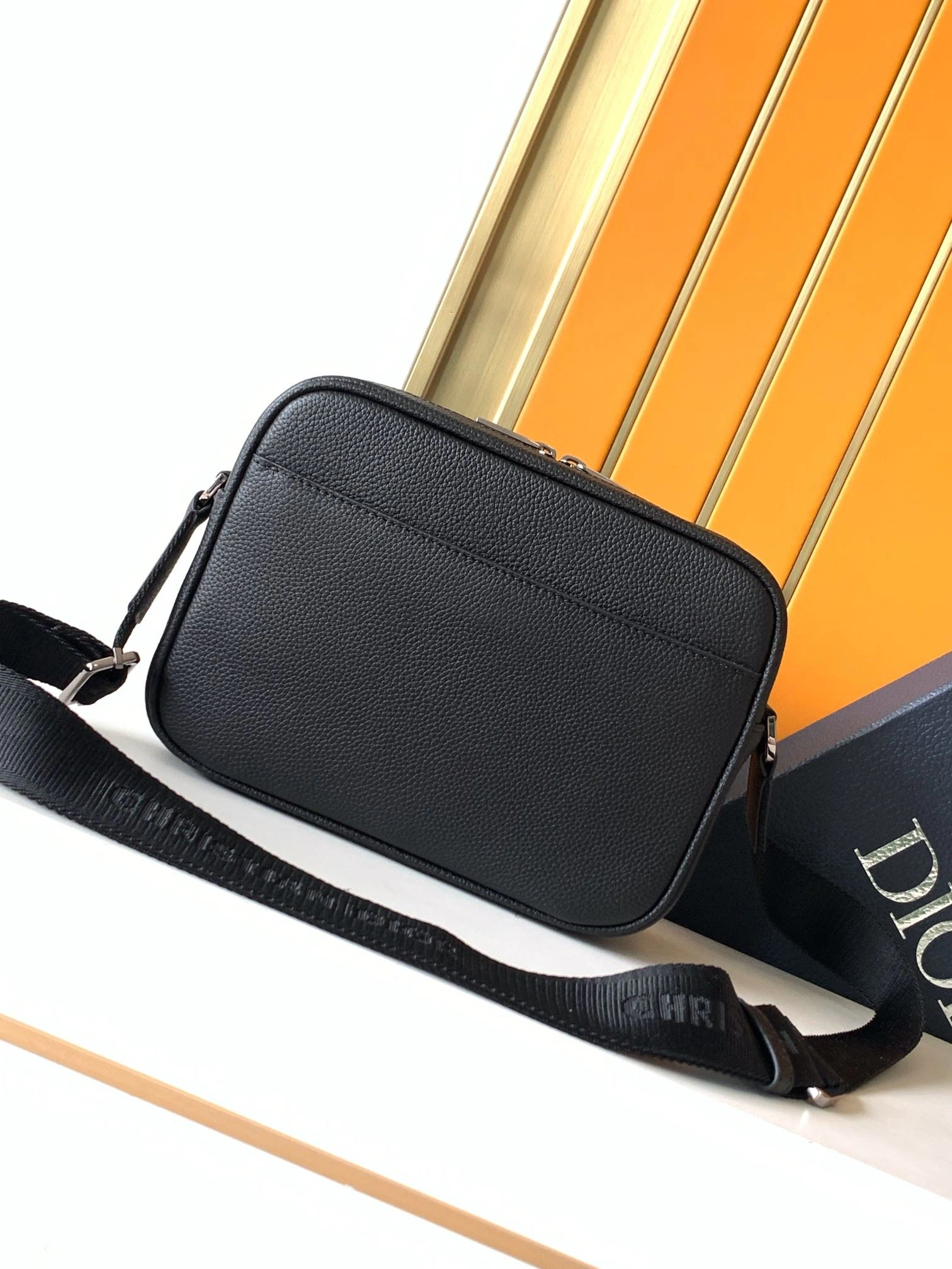 Top mirror Mens Christian Dior Satchel Bags