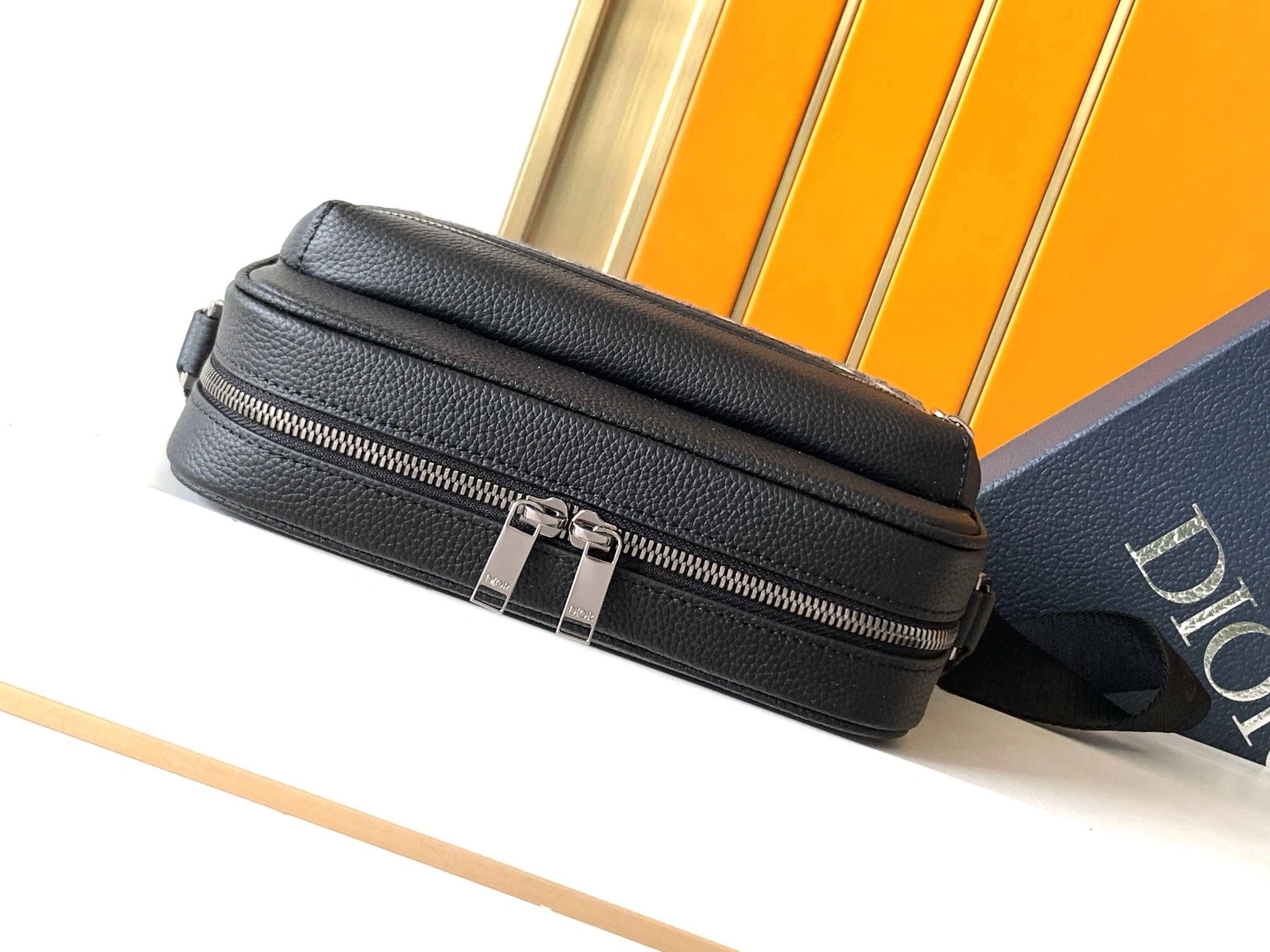 Exact replica Mens Christian Dior Satchel Bags