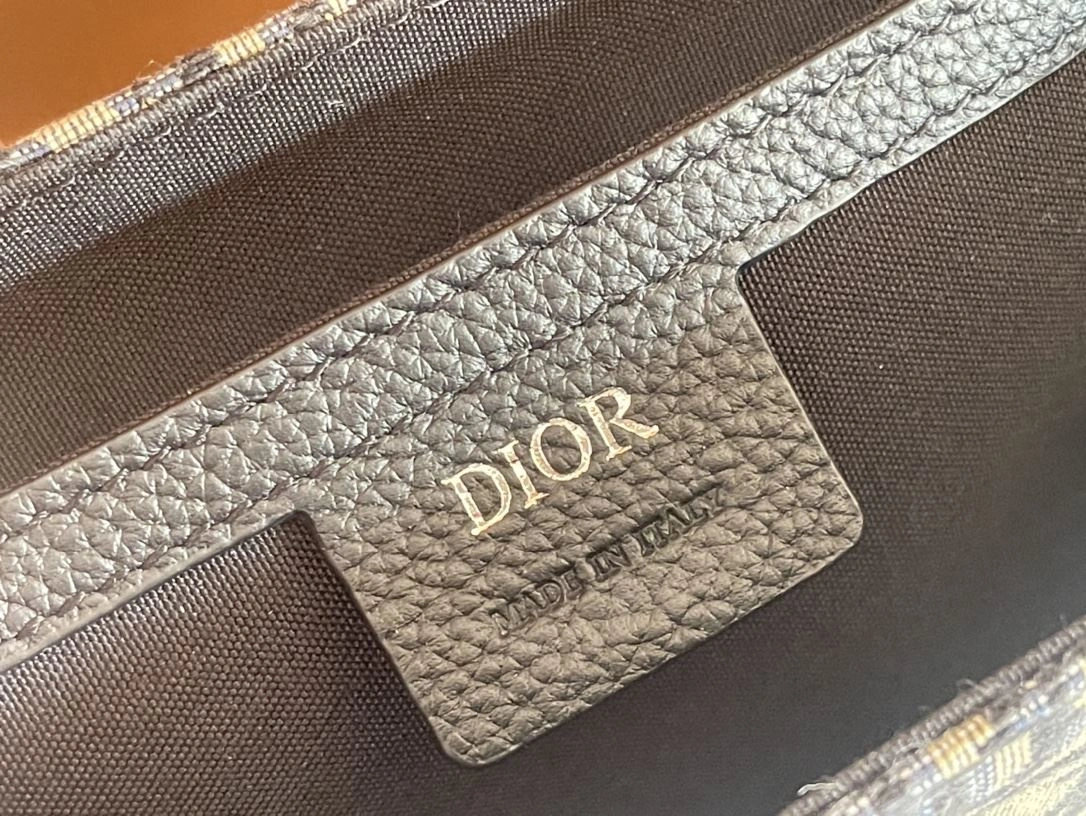 Bargain Mens Christian Dior Satchel Bags