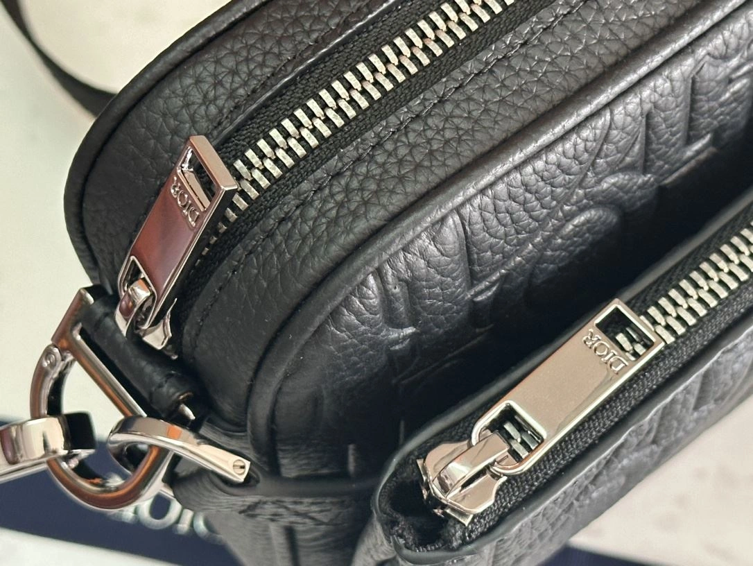 Reasonably priced Mens Christian Dior Satchel Bags