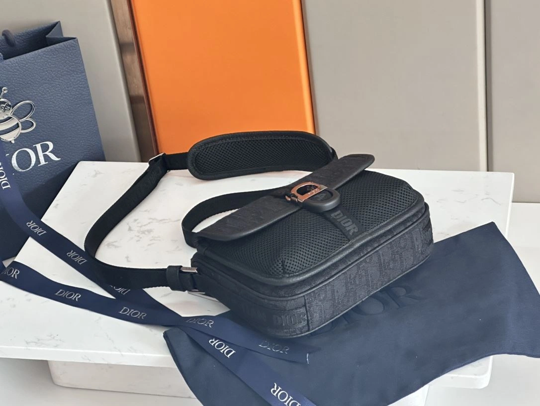 Top mirror Mens Christian Dior Satchel Bags