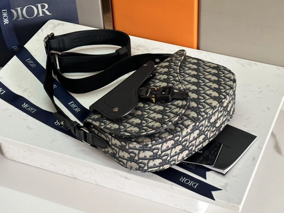 Value-priced Mens Christian Dior Satchel Bags