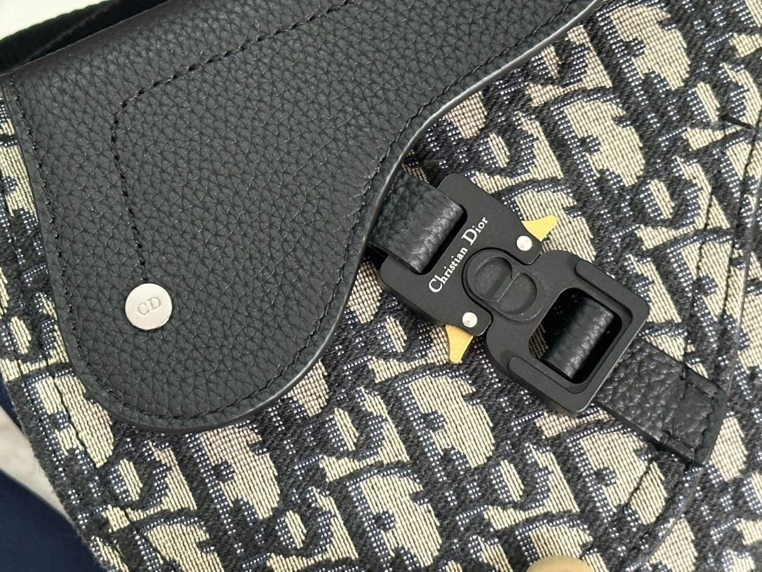 Value-priced Mens Christian Dior Satchel Bags