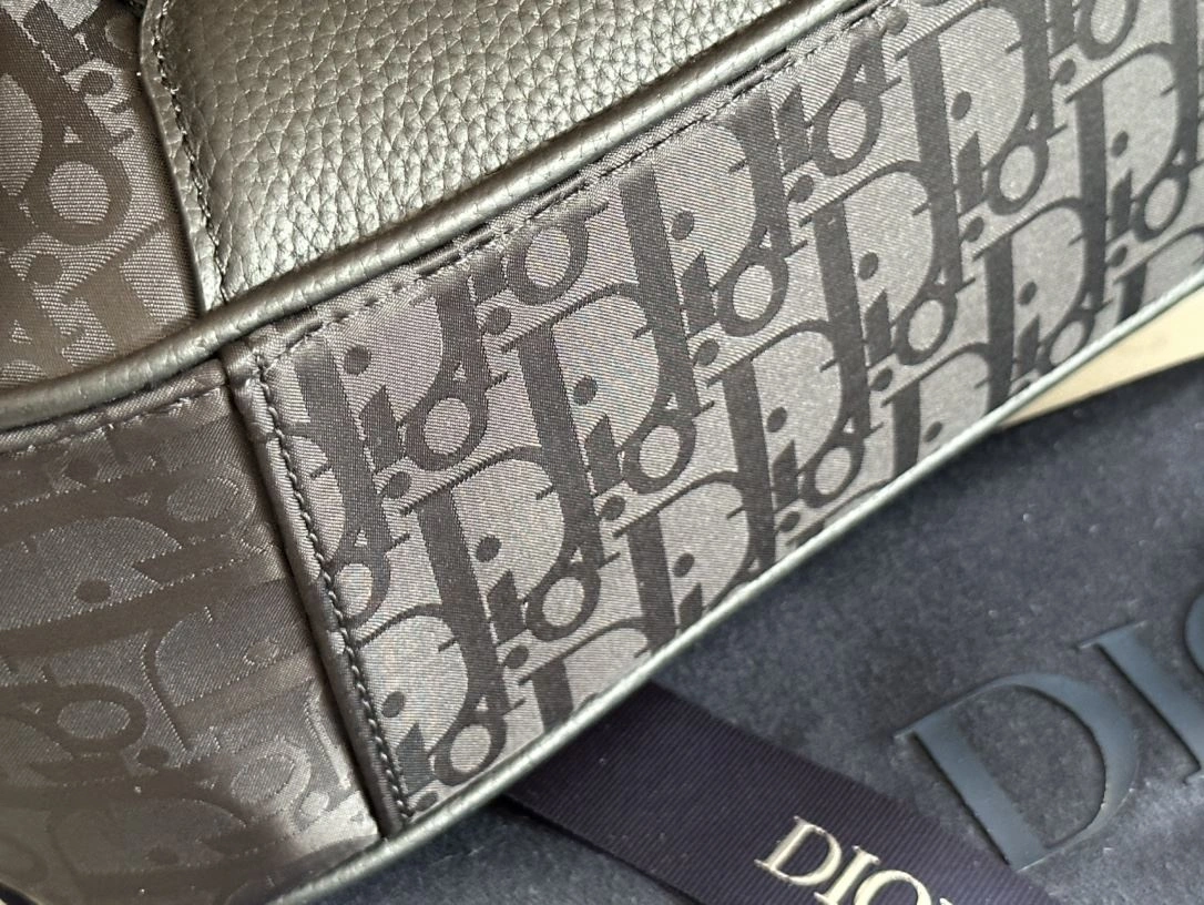 Indistinguishable Mens Christian Dior Satchel Bags