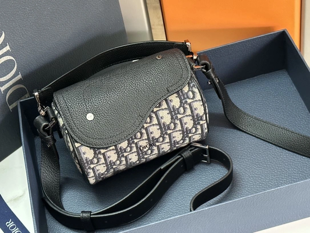 1:1 copy Mens Christian Dior Satchel Bags