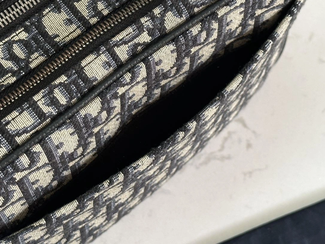 Factory-made Mens Christian Dior Satchel Bags