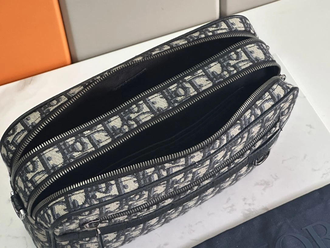 Factory-made Mens Christian Dior Satchel Bags