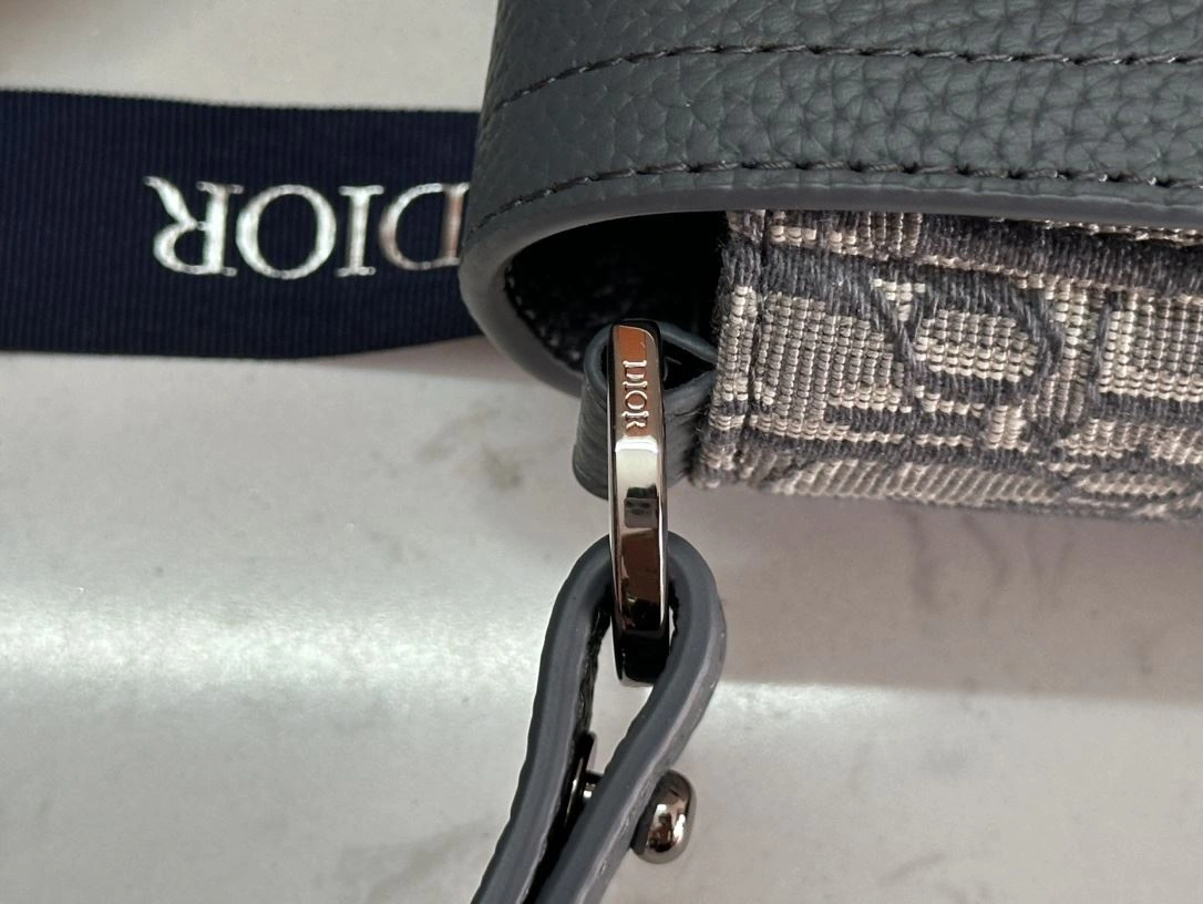 Value-priced Mens Christian Dior Satchel Bags