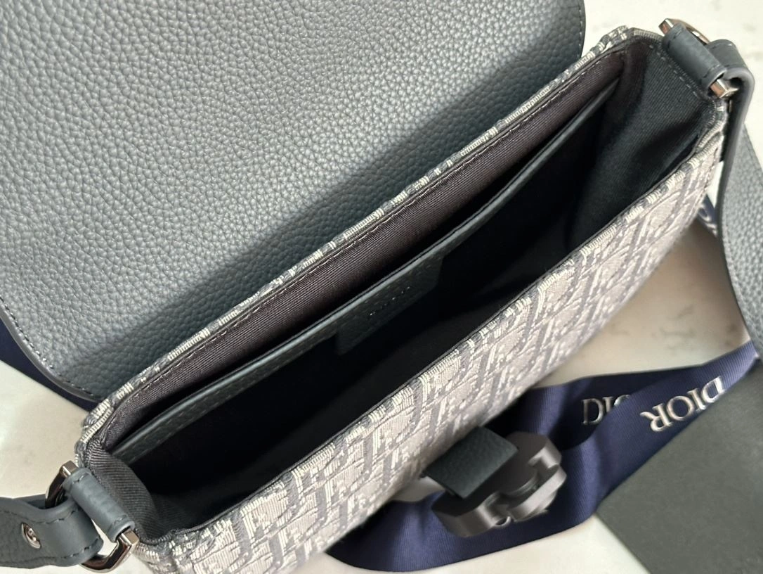 Value-priced Mens Christian Dior Satchel Bags