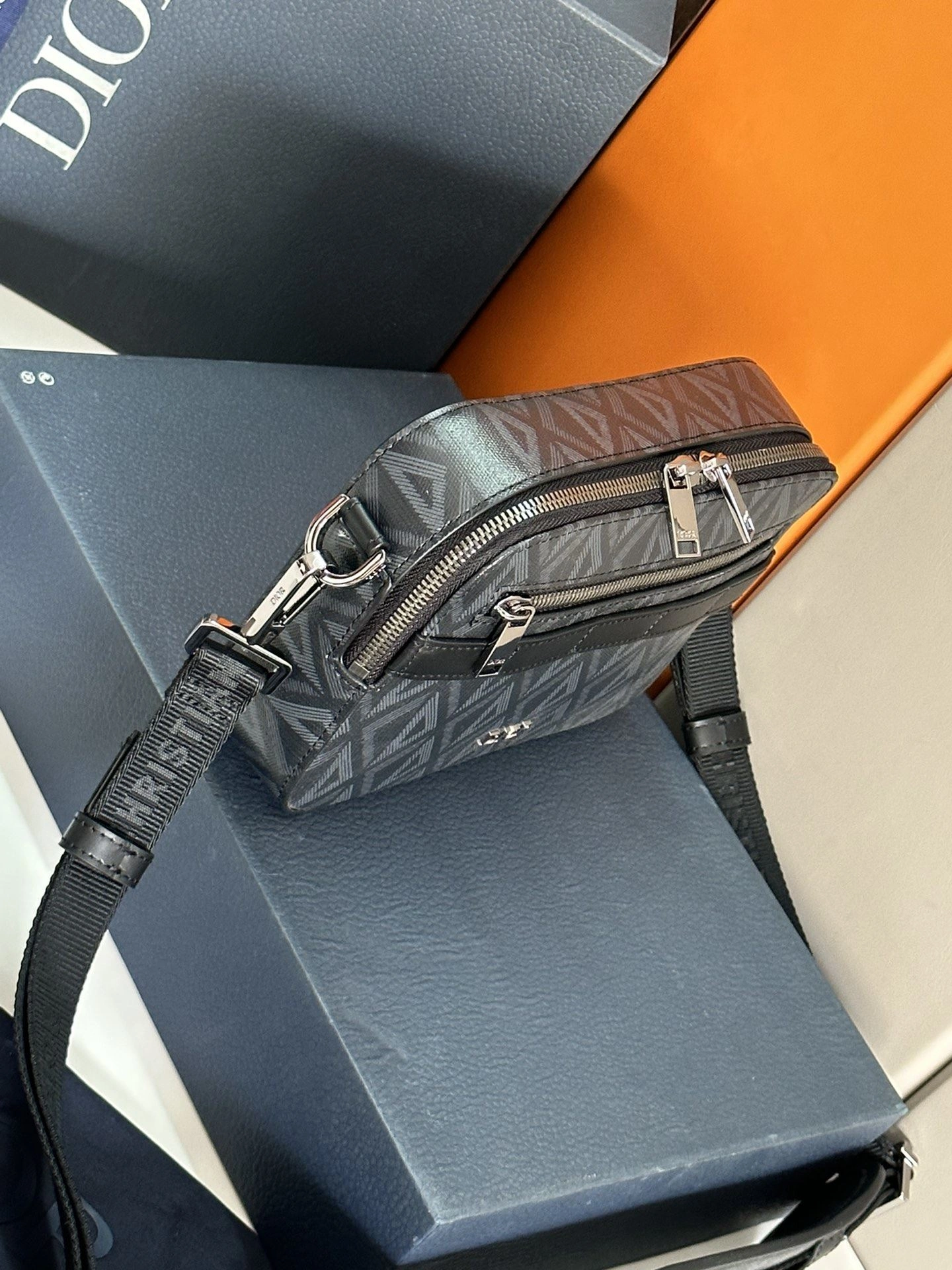 Reasonably priced Mens Christian Dior Satchel Bags