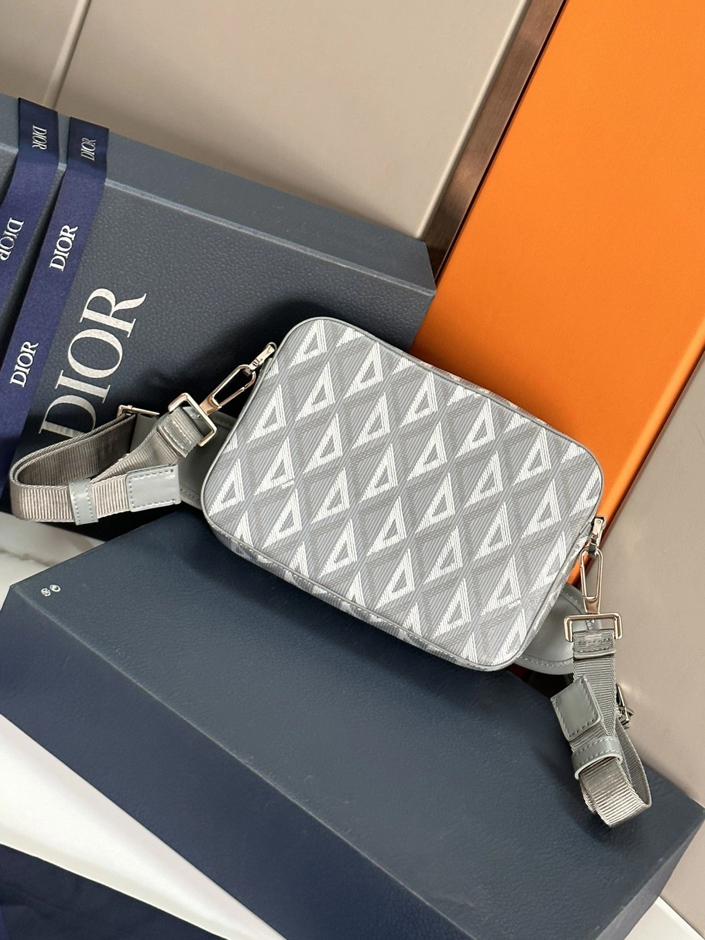 Budget-friendly Mens Christian Dior Satchel Bags