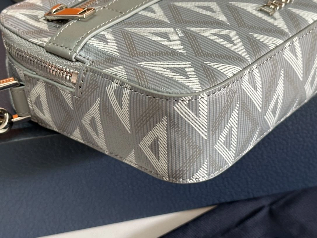 Budget-friendly Mens Christian Dior Satchel Bags