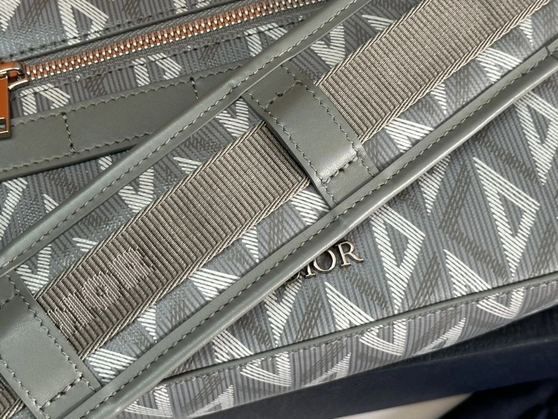Budget-friendly Mens Christian Dior Satchel Bags
