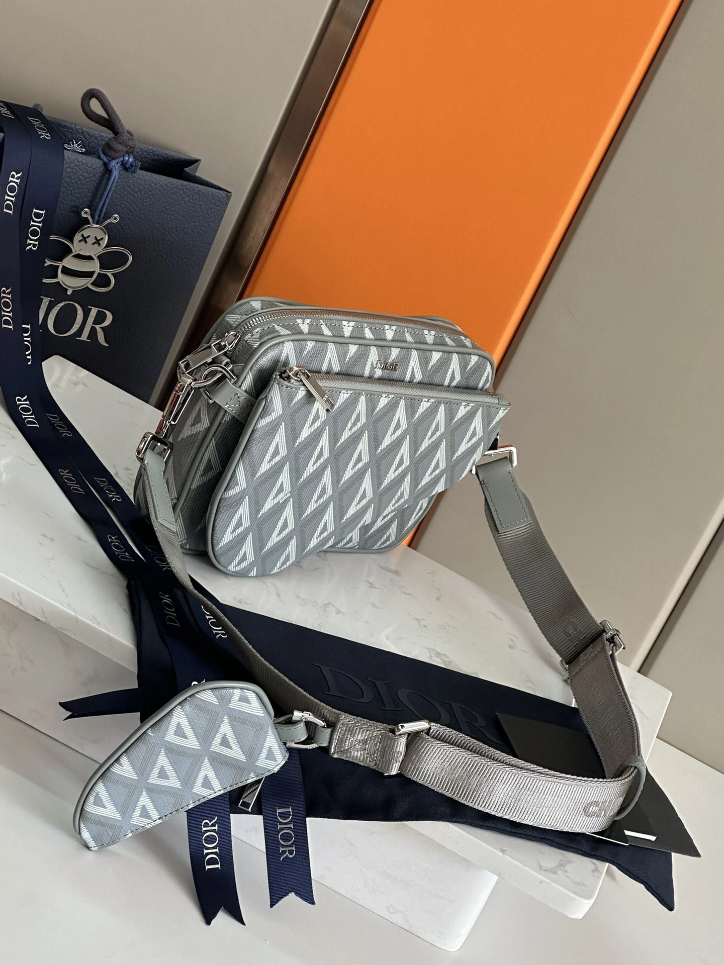 Inexpensive Mens Christian Dior Satchel Bags