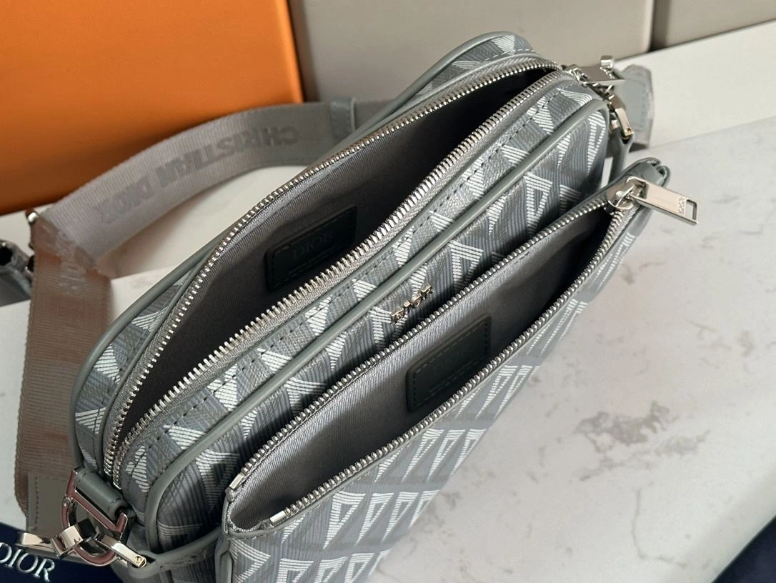 Inexpensive Mens Christian Dior Satchel Bags