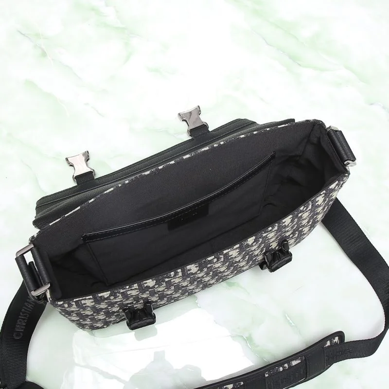 Value-priced Mens Christian Dior Satchel Bags