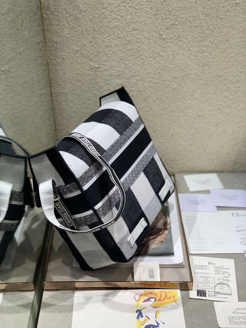 Indistinguishable Mens Christian Dior Satchel bags